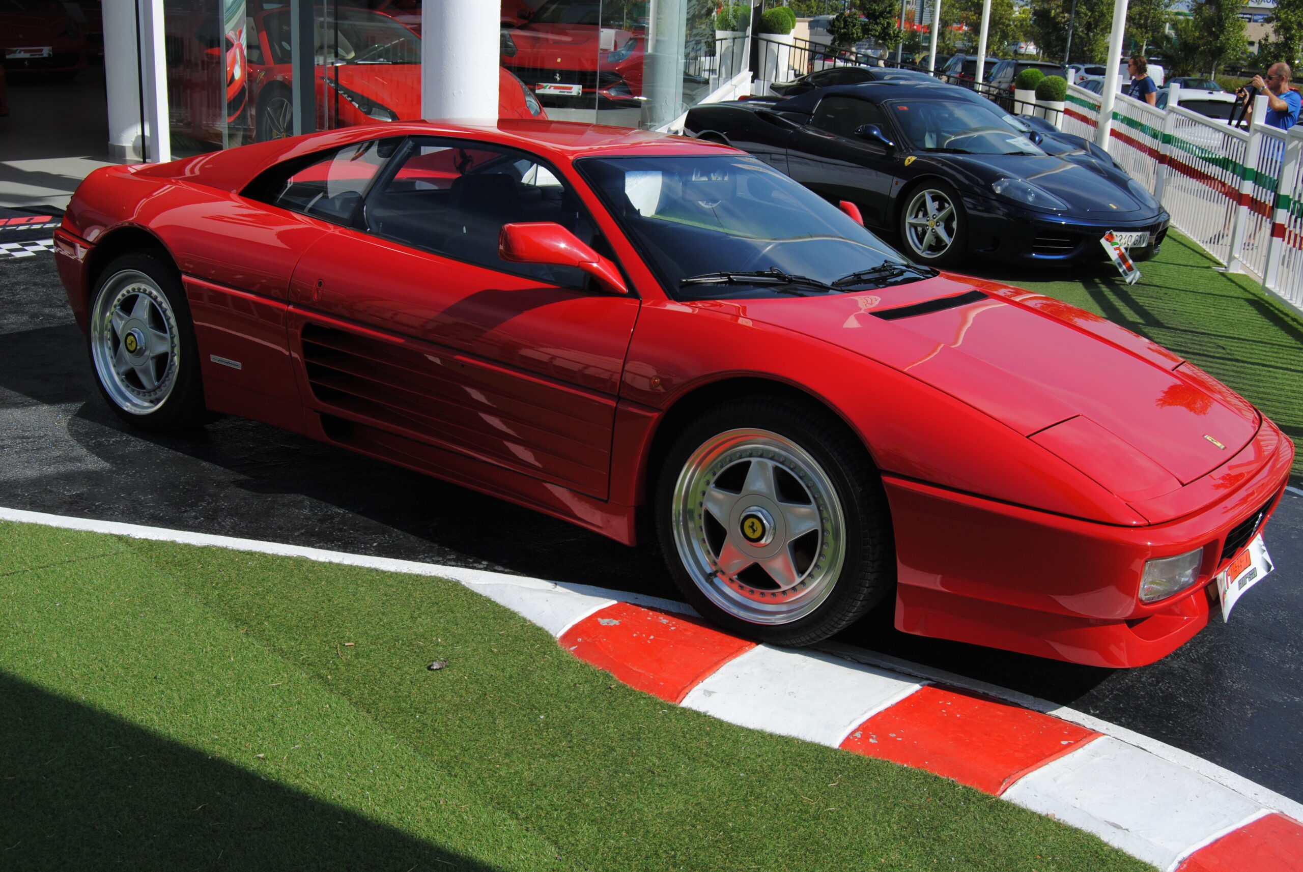 Ferrari 348 Specifications