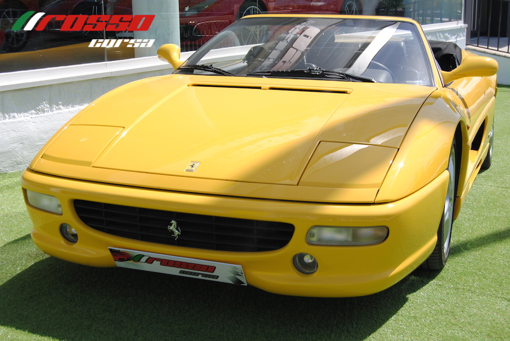 Giallo Modena Ferrari F355 Spider - Rosso Corsa