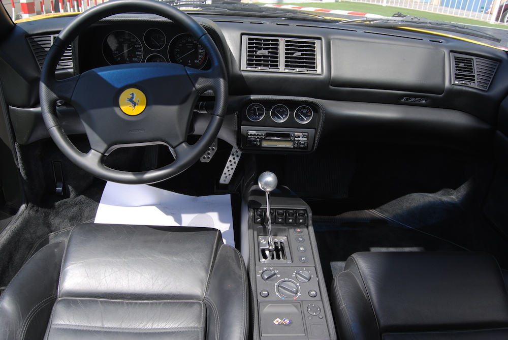 Giallo Modena Ferrari F355 Spider - Rosso Corsa