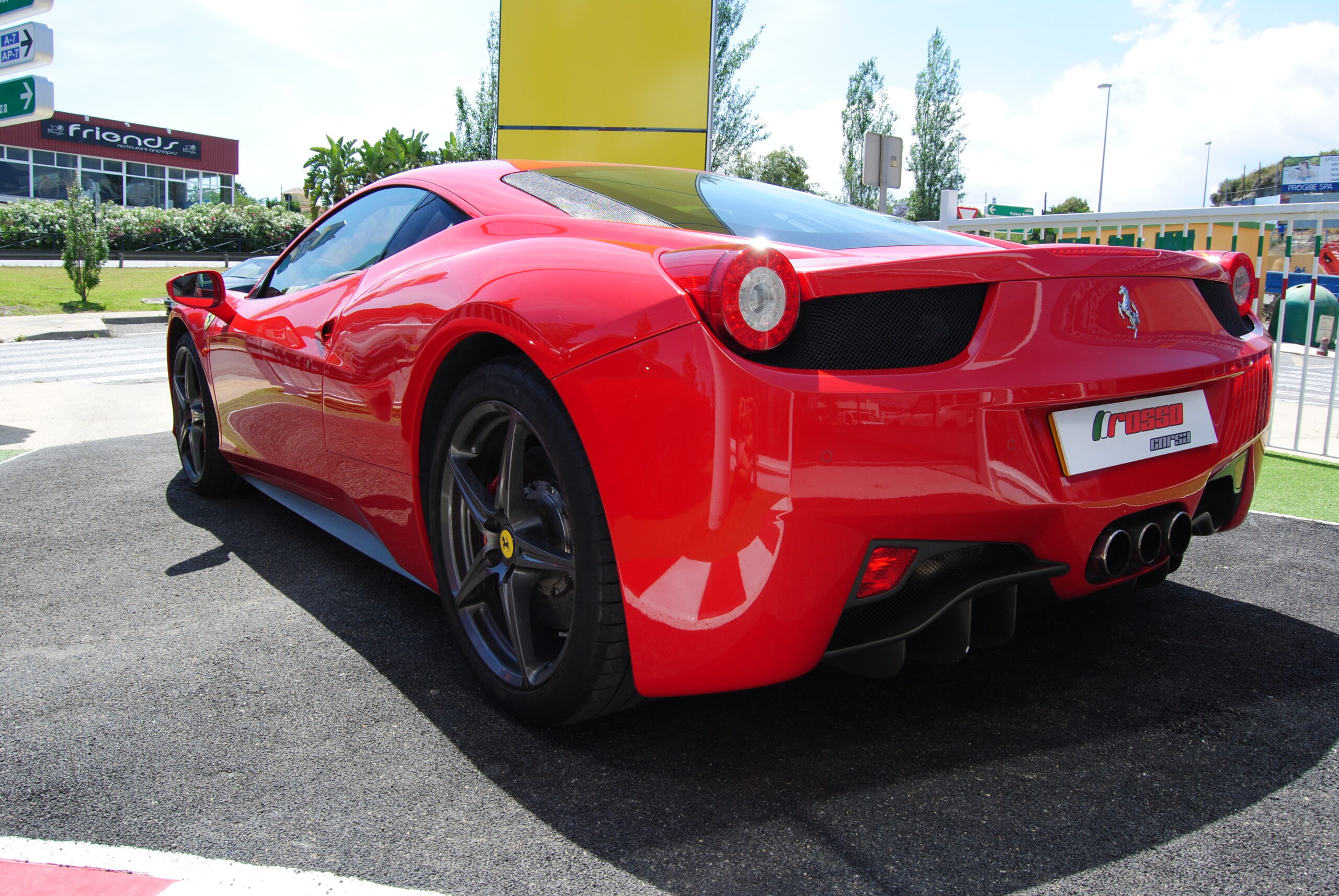 Total Red Ferrari 458 Italia - Rosso Corsa