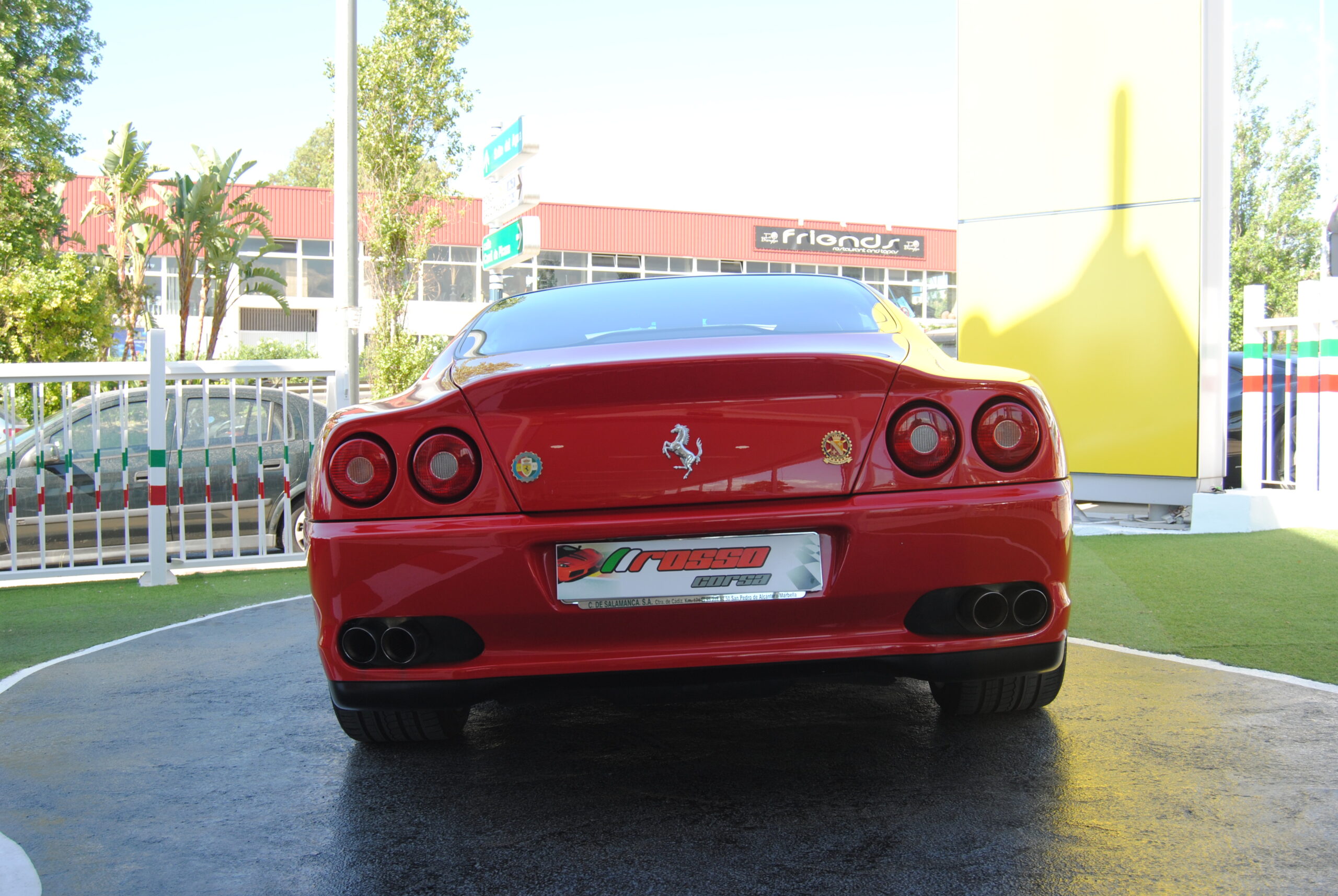 Exclusive Ferrari 575 M Maranello - Rosso Corsa