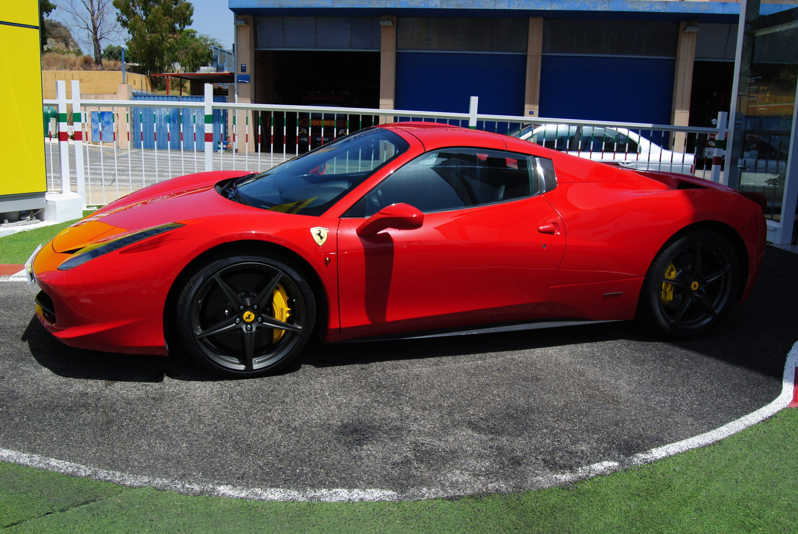 Ferrari 458 Spider - Rosso Corsa