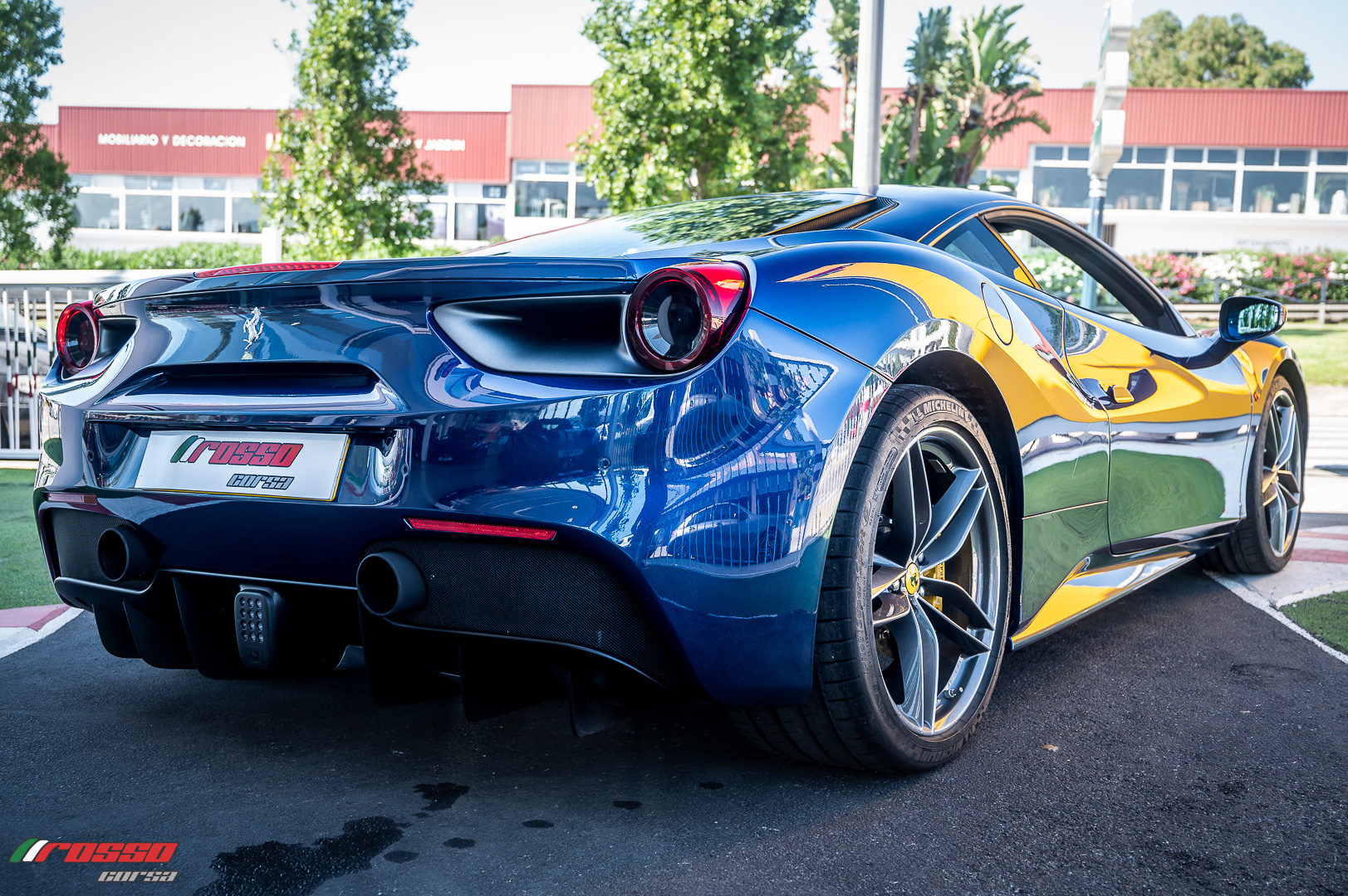 Bleu Tour de France Ferrari 488 GTB - Rosso Corsa