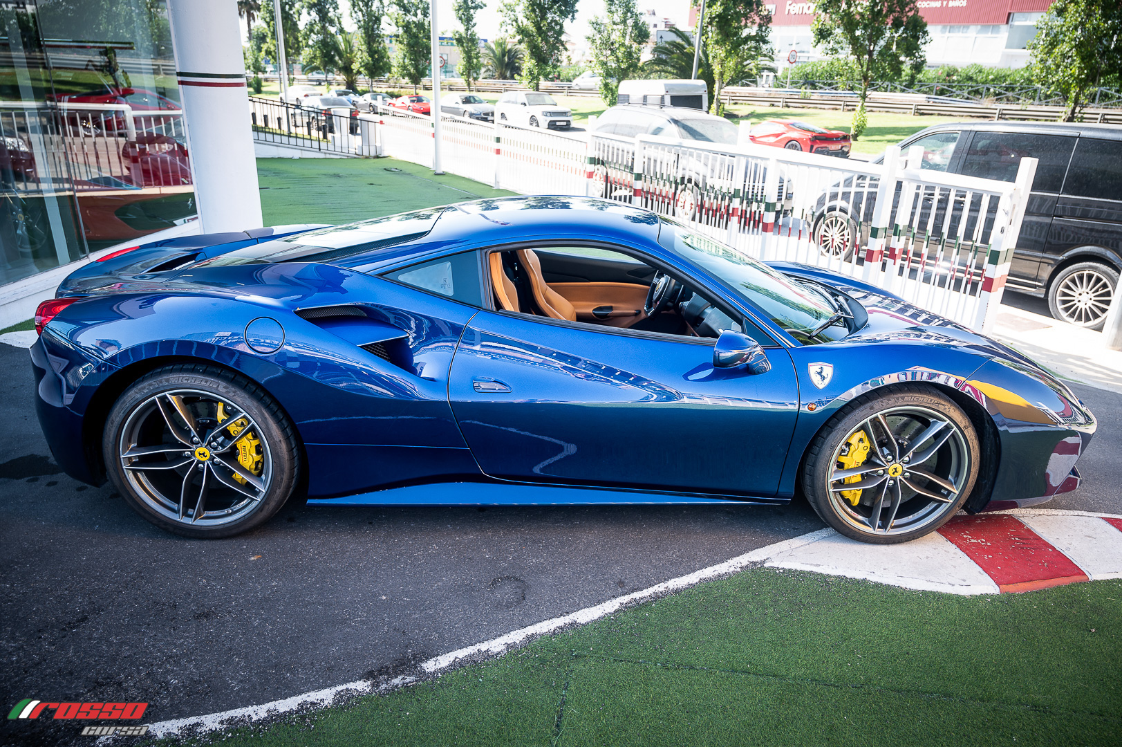 Bleu Tour de France Ferrari 488 GTB - Rosso Corsa