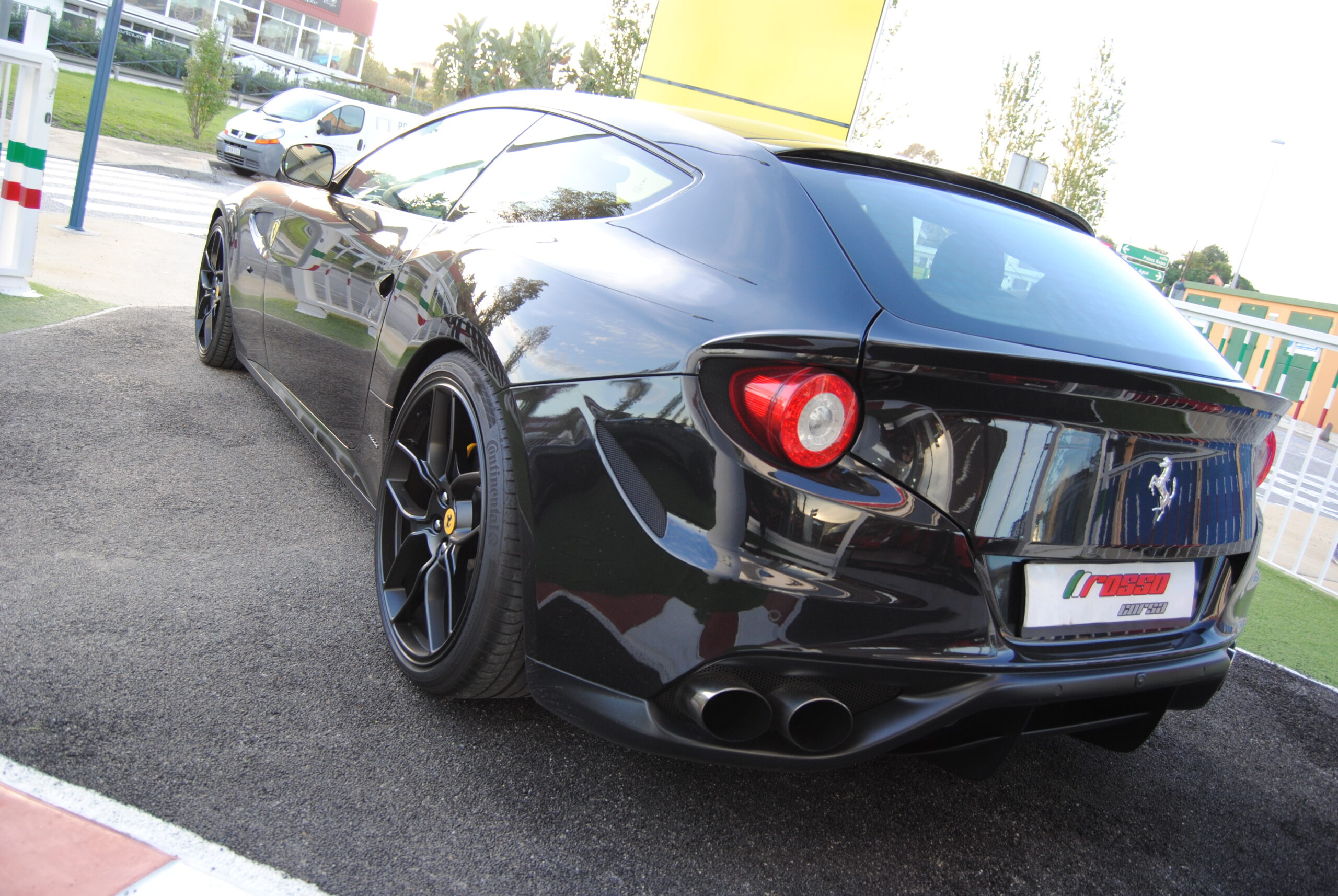 Ferrari Ff Noire FF | NOVITEC – Performance En Vogue