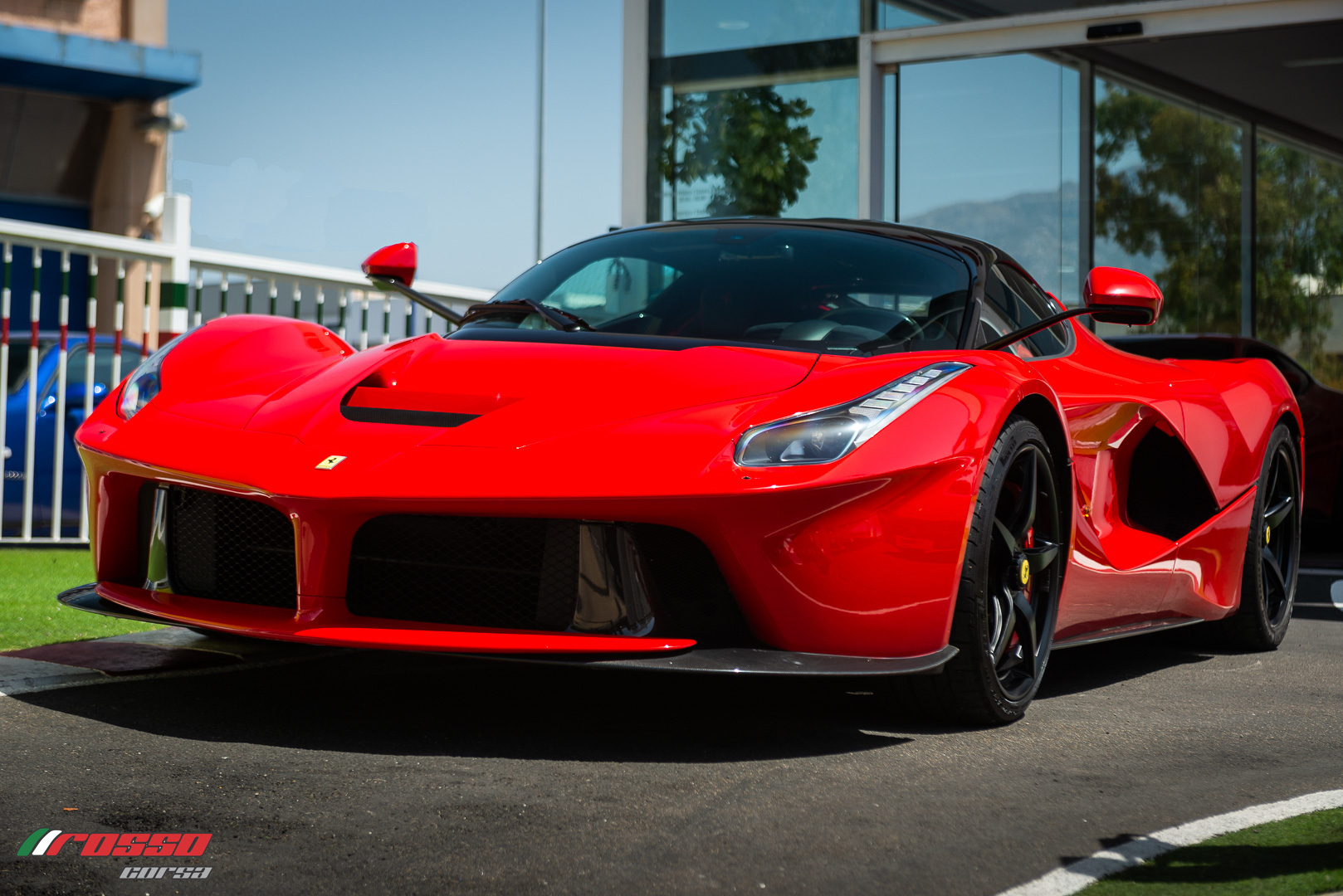 Rosso Corsa - Ferrari Laferrari