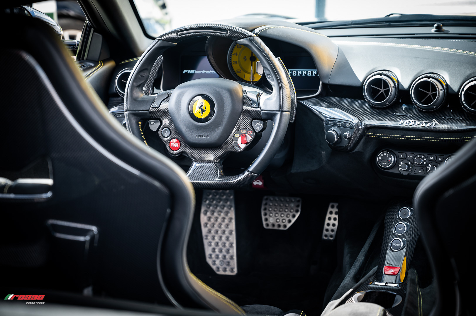 Rosso Corsa - Nero Daytona Ferrari F12 Berlinetta