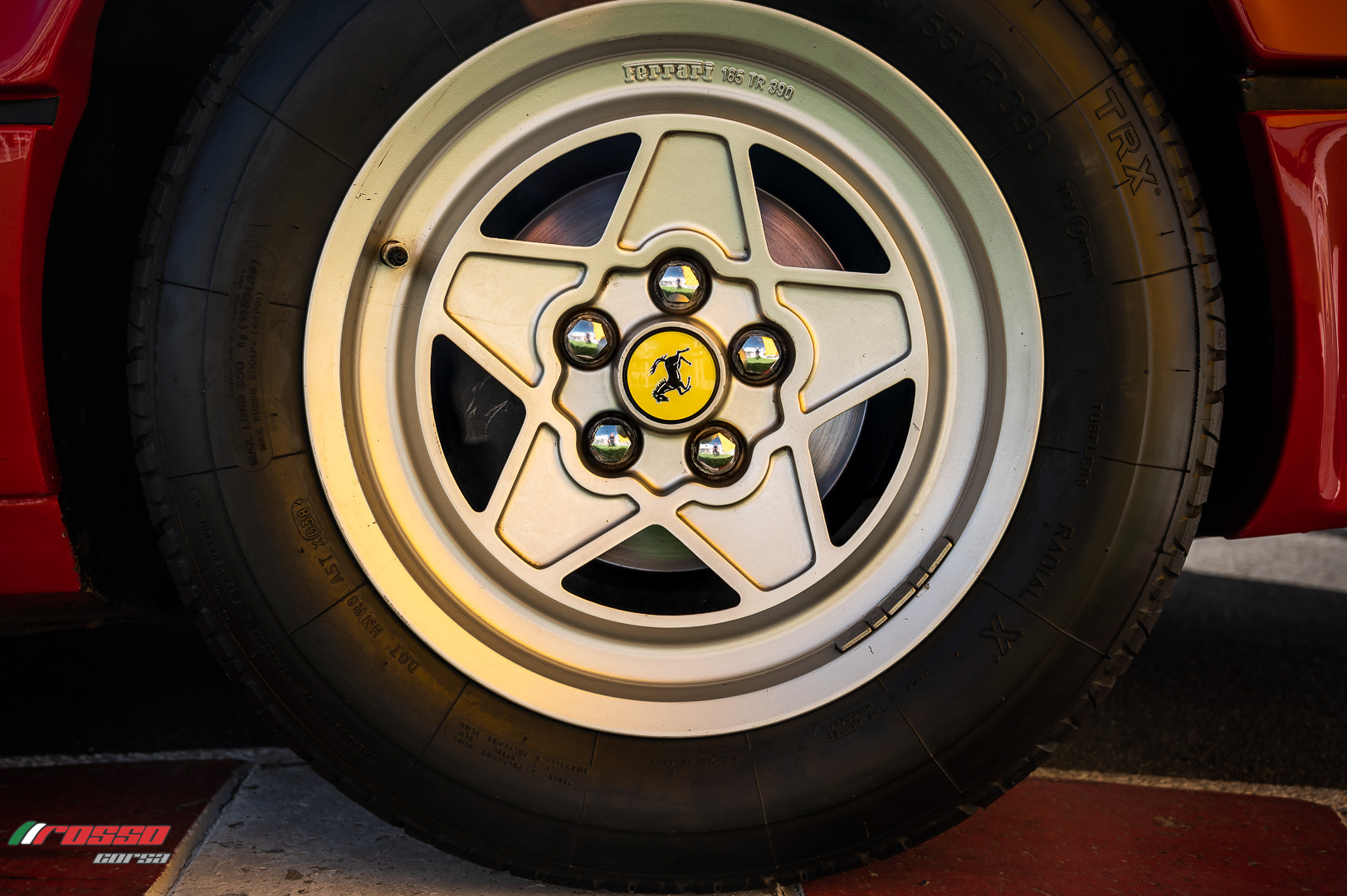 Rosso Corsa - Ferrari 308 GTB