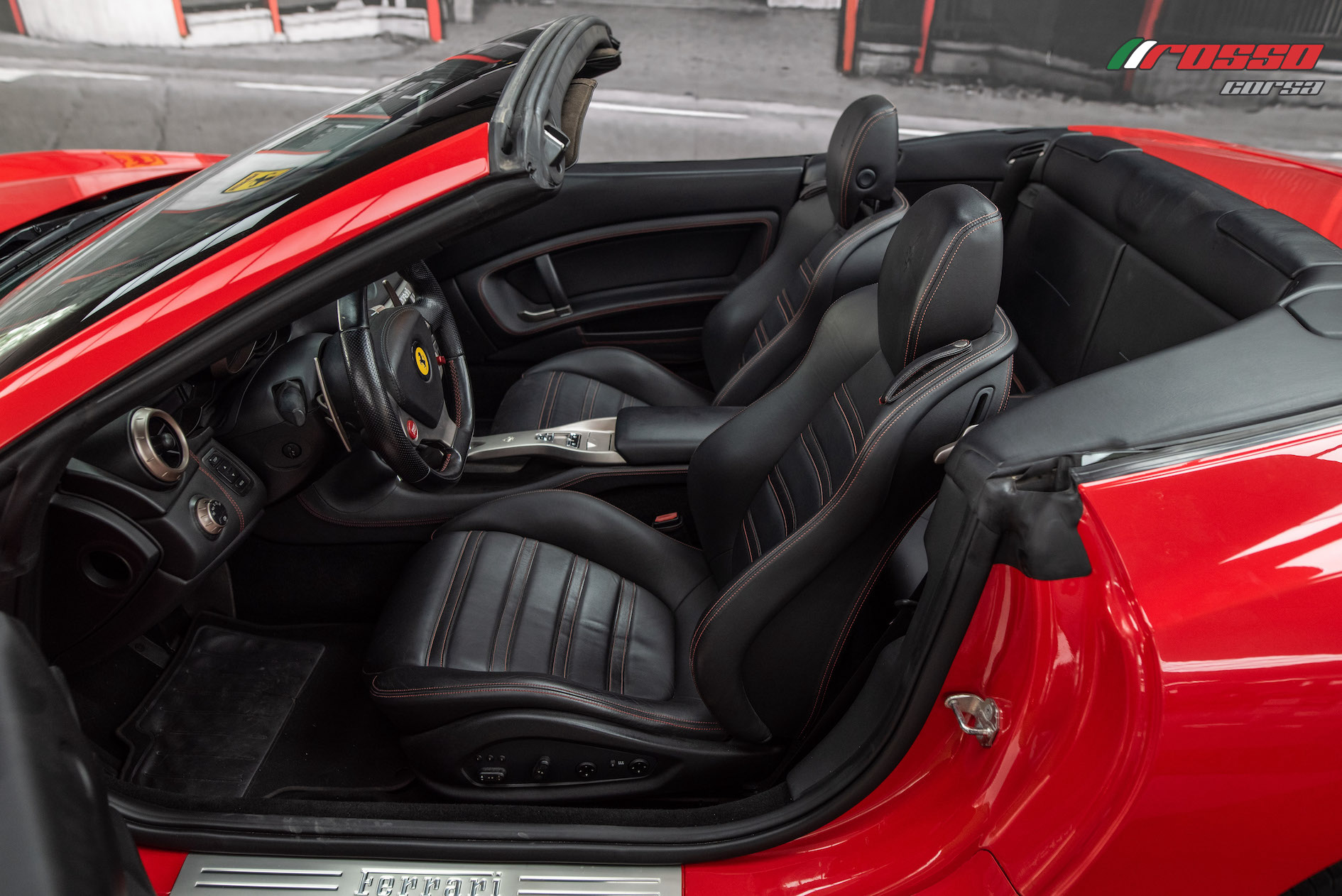 Rosso Corsa - Sports Ferrari California