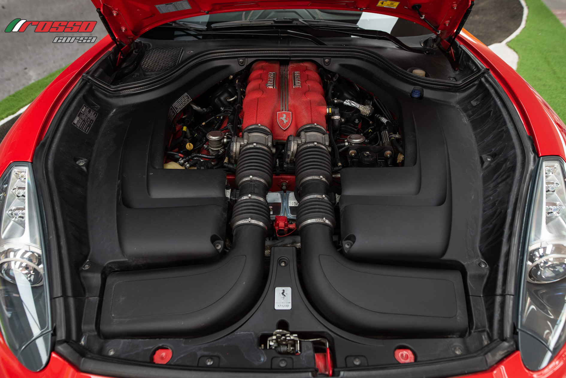 Rosso Corsa - Sports Ferrari California