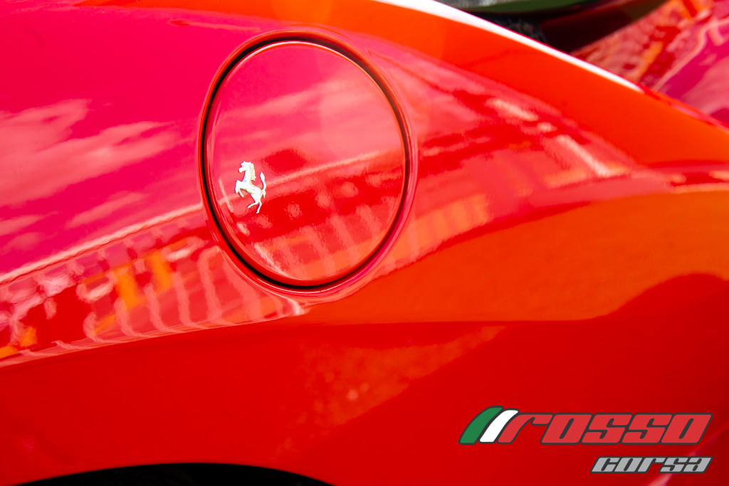 Rosso Corsa - Ferrari F8 Spider