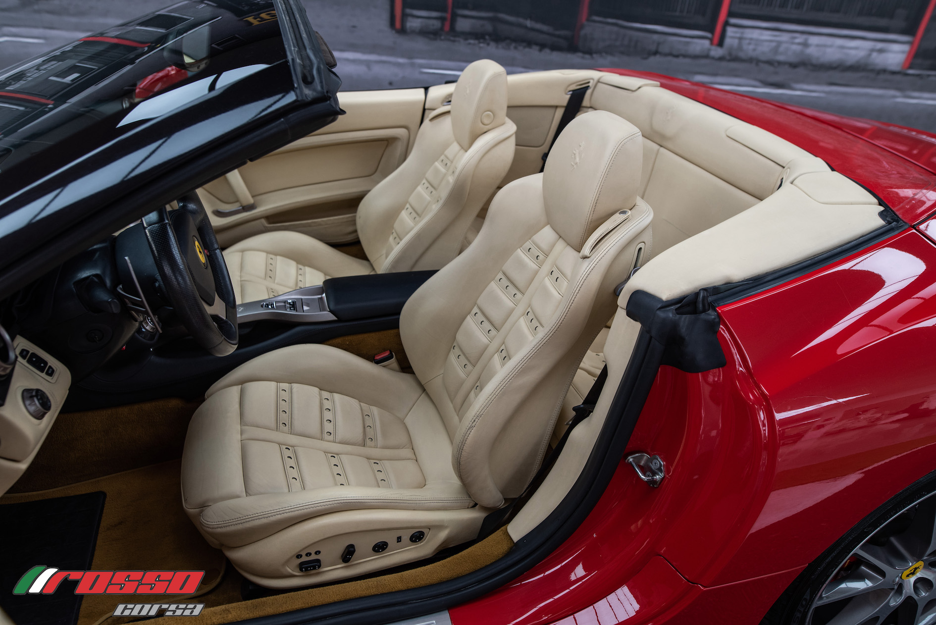 Rosso Corsa - Ferrari California