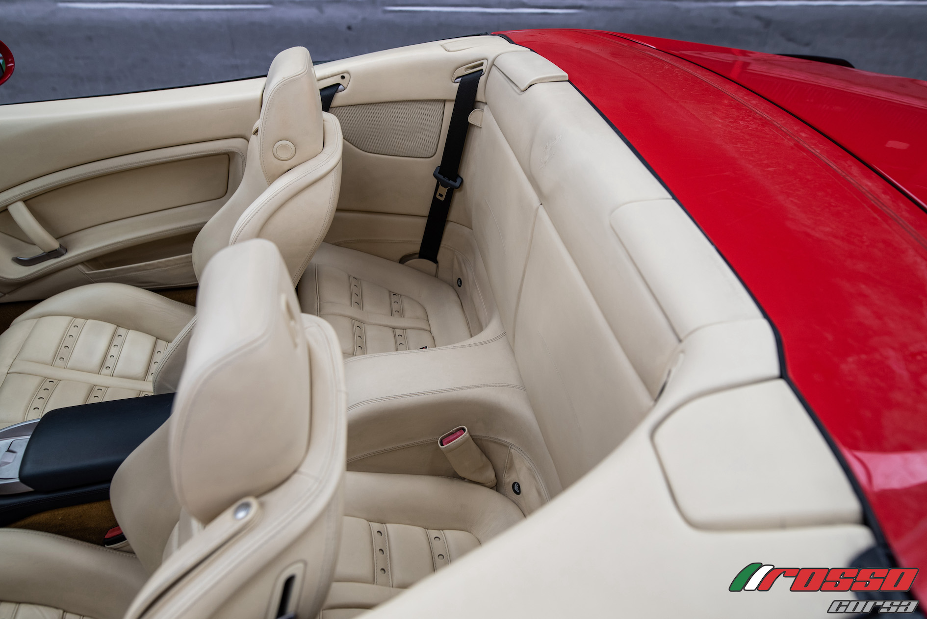 Rosso Corsa - Ferrari California