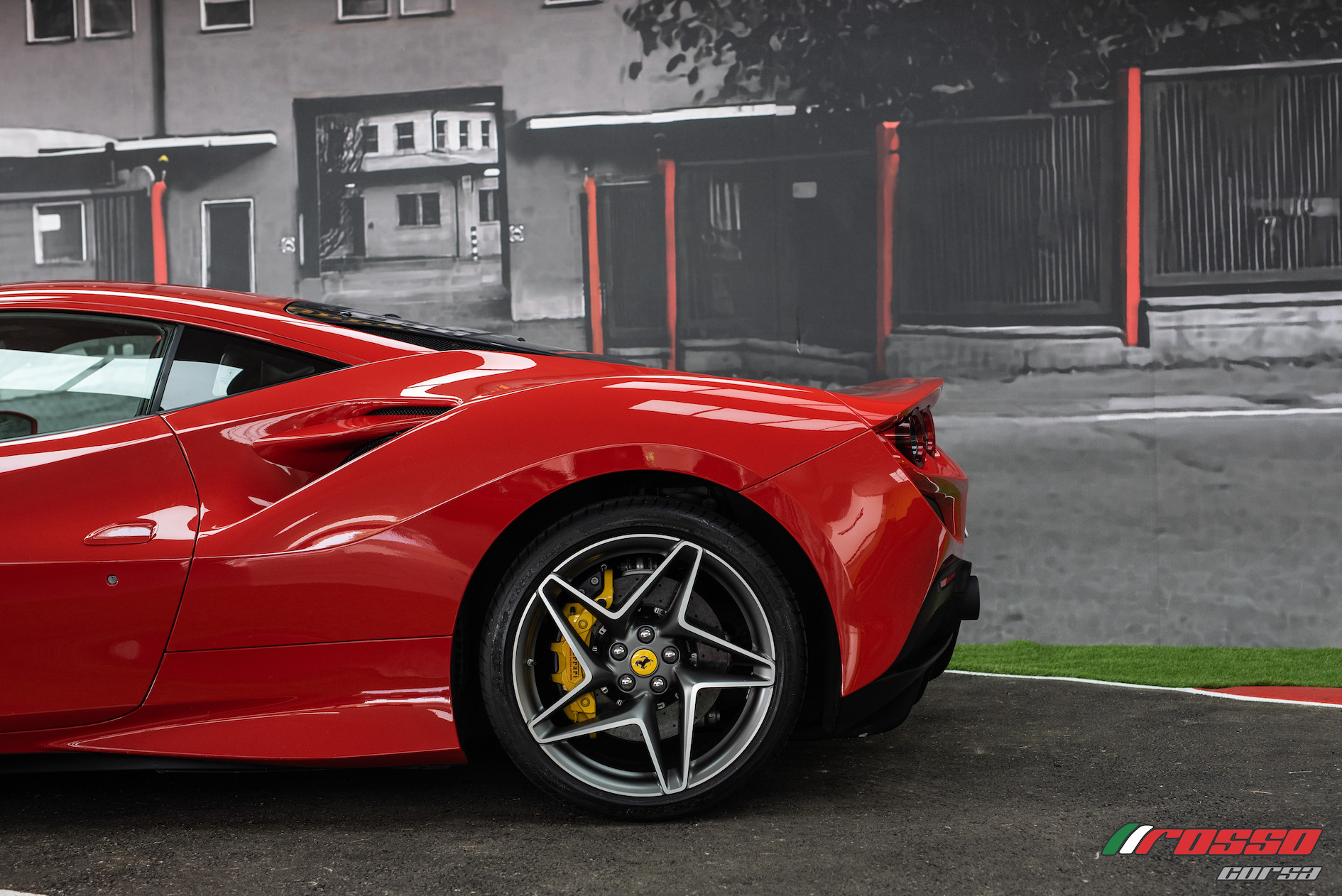 Rosso Corsa - Ferrari F8 Tributo