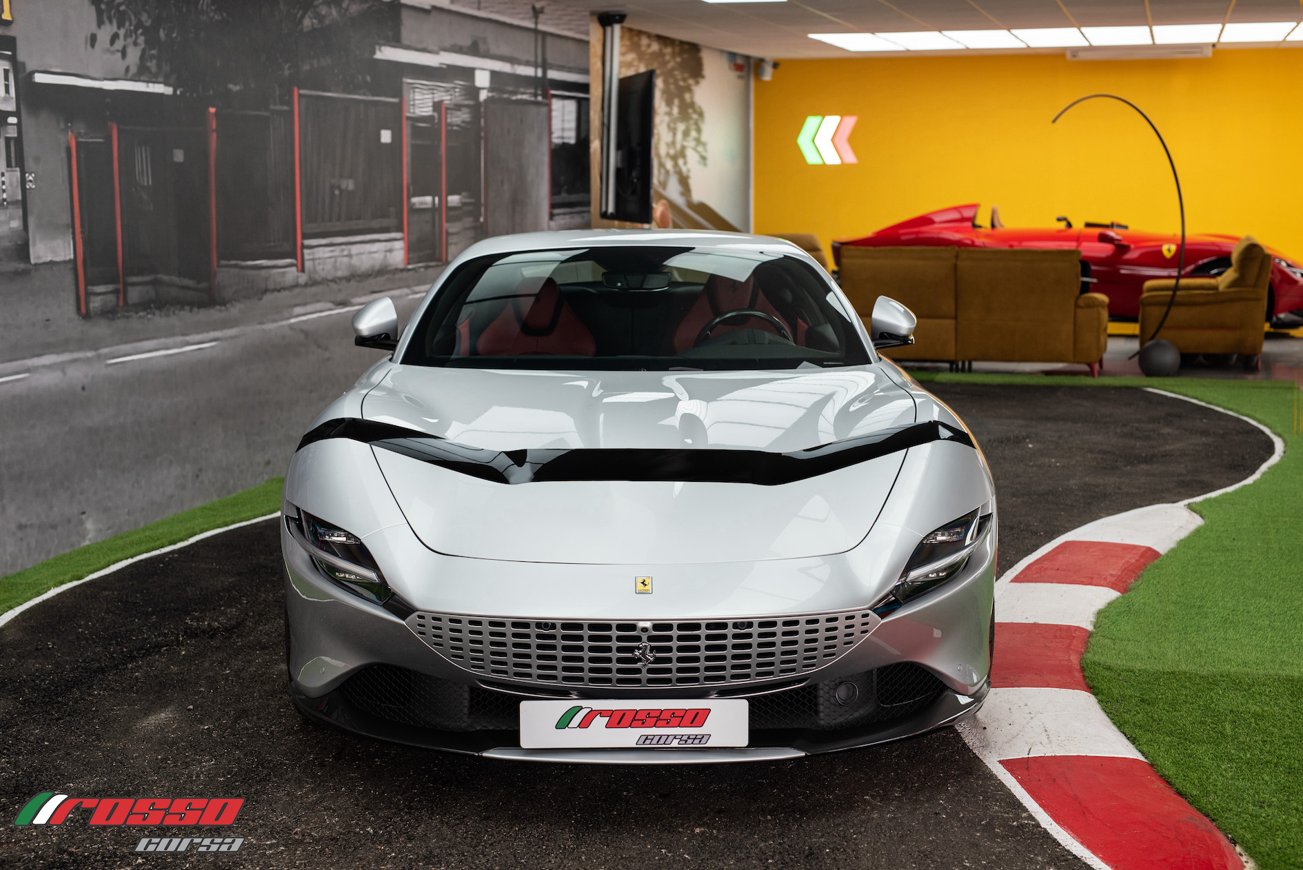 Rosso Corsa - Ferrari Roma