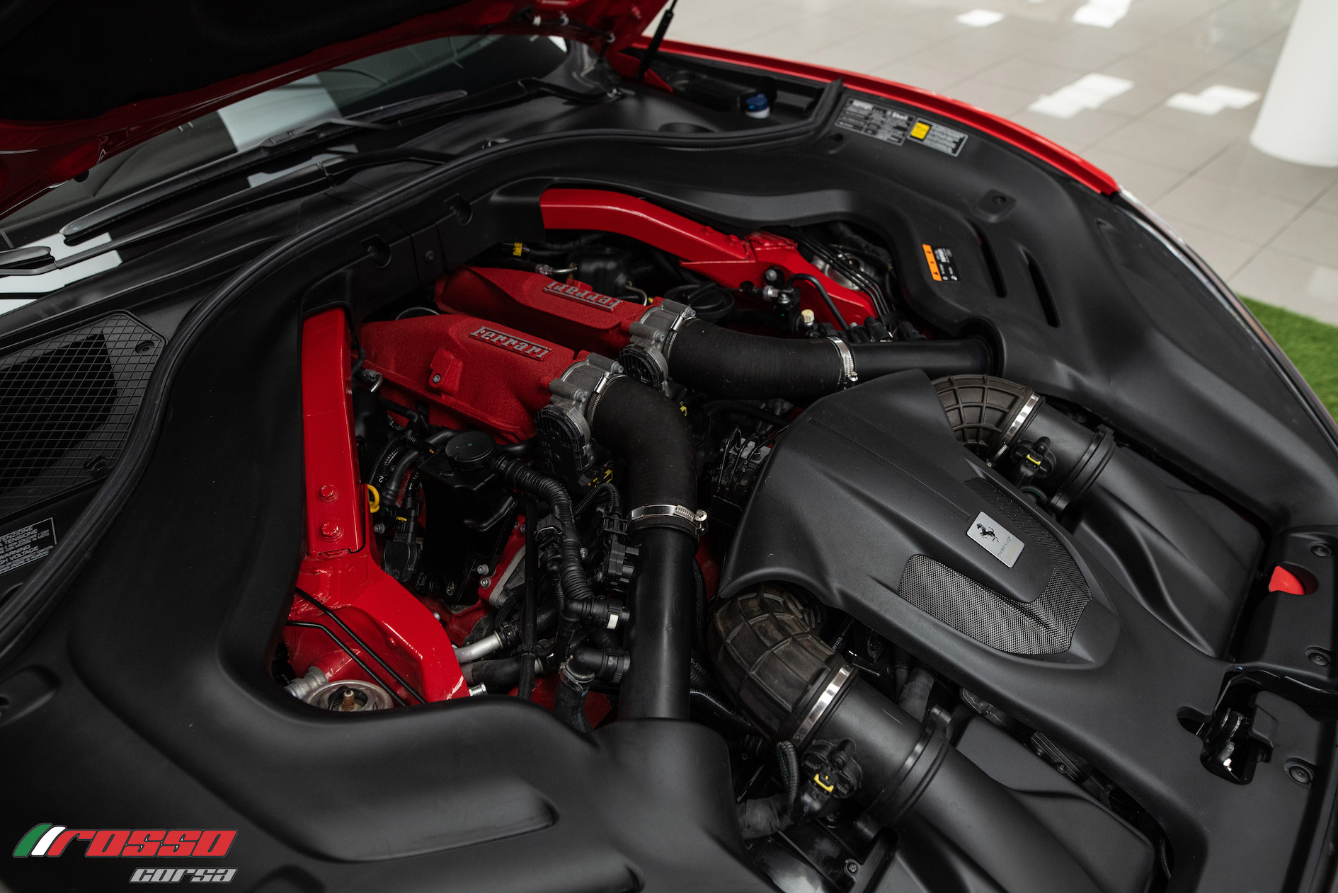 Rosso Corsa - Ferrari Portofino