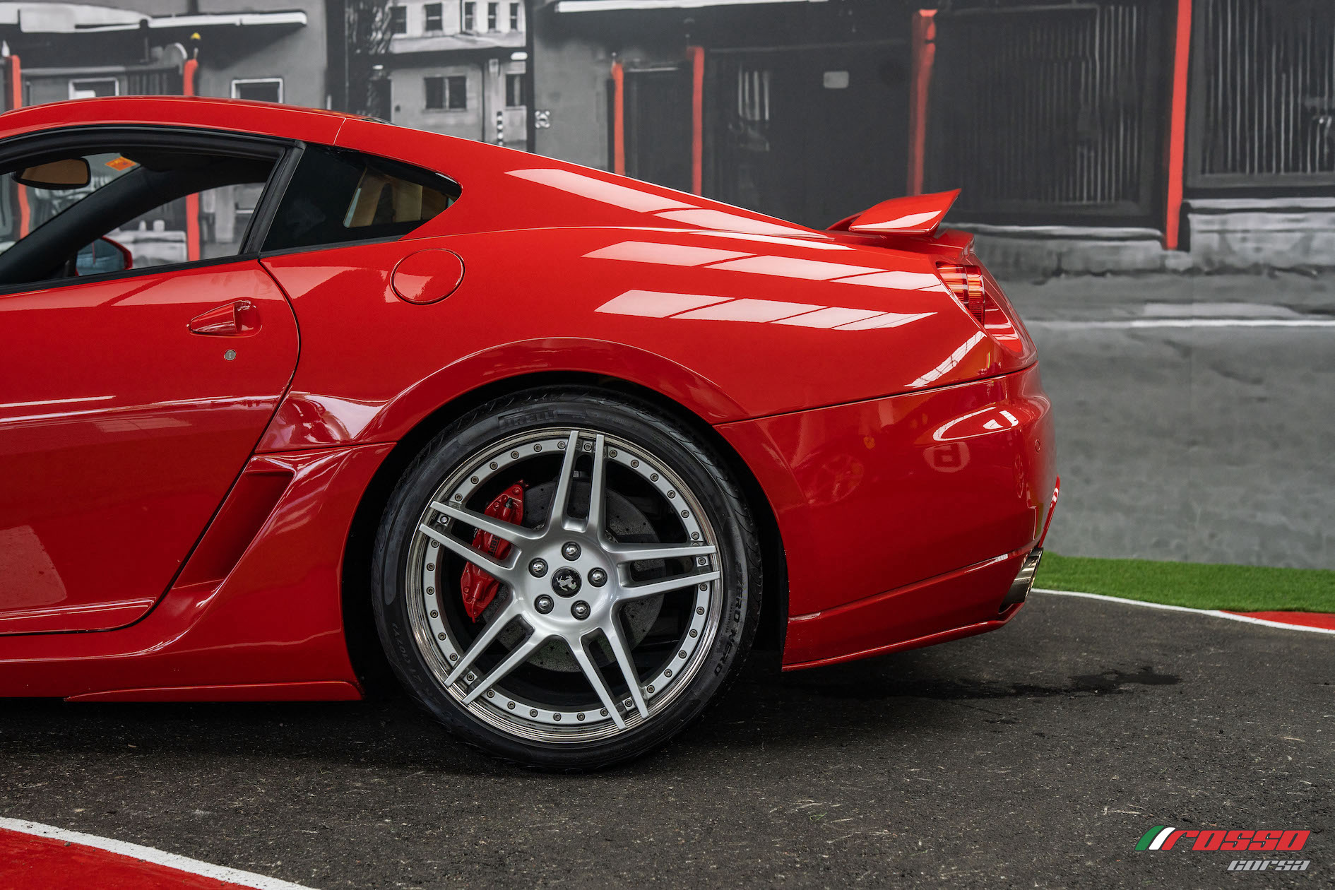 Fantastic red Ferrari 599 GTB for sale