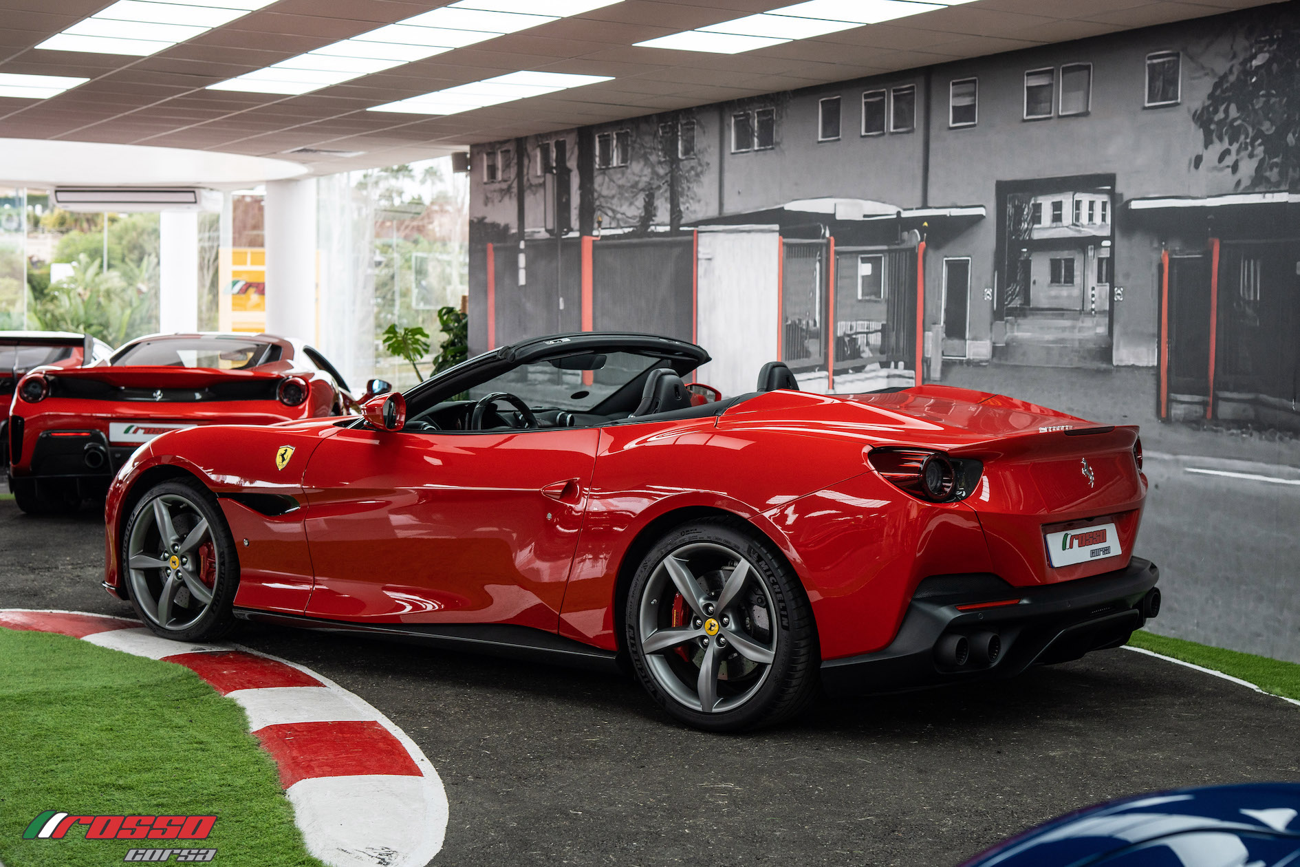 Rosso Corsa - Ferrari Portofino