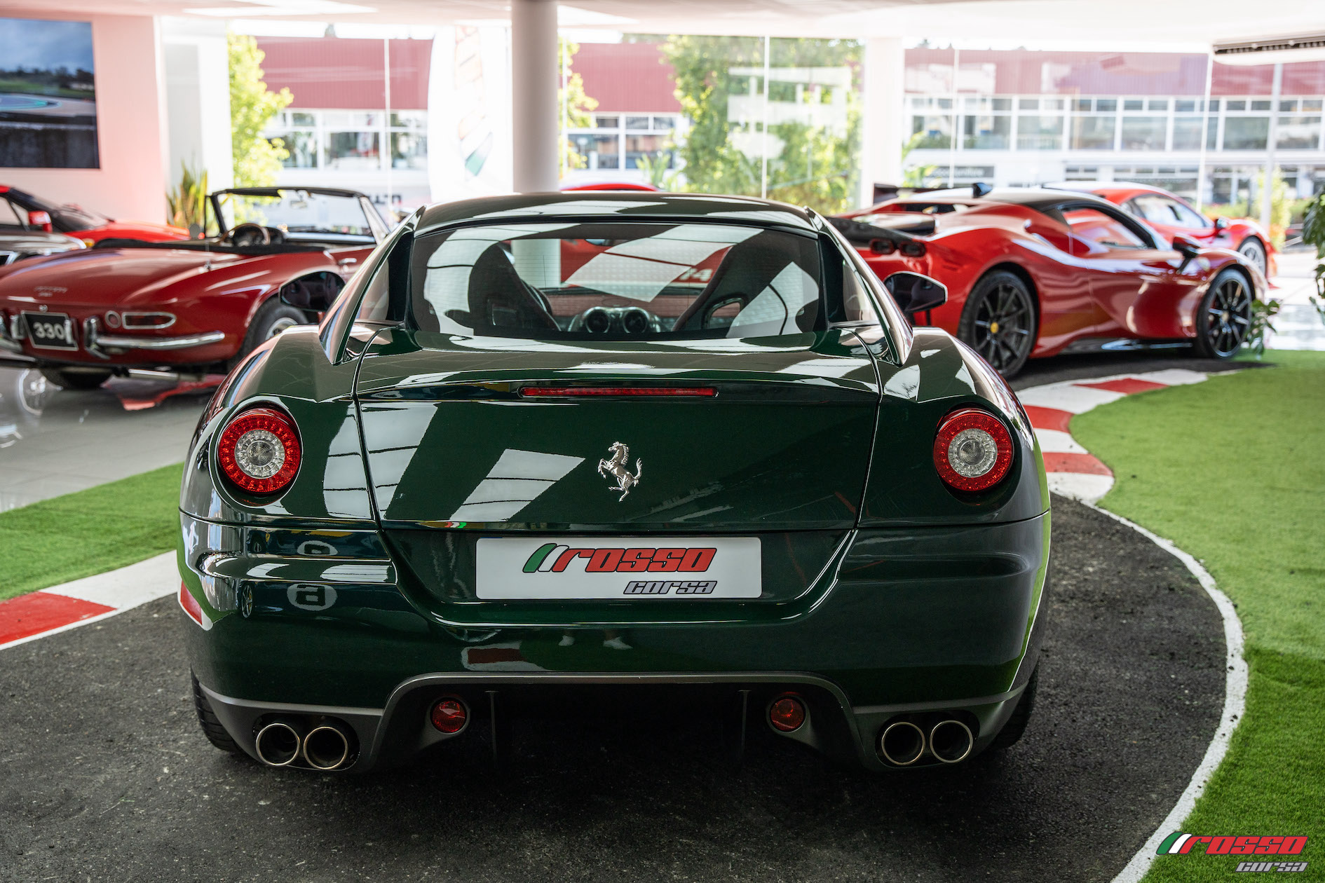 Green British Racing 611 Ferrari 599GTB - Rosso Corsa