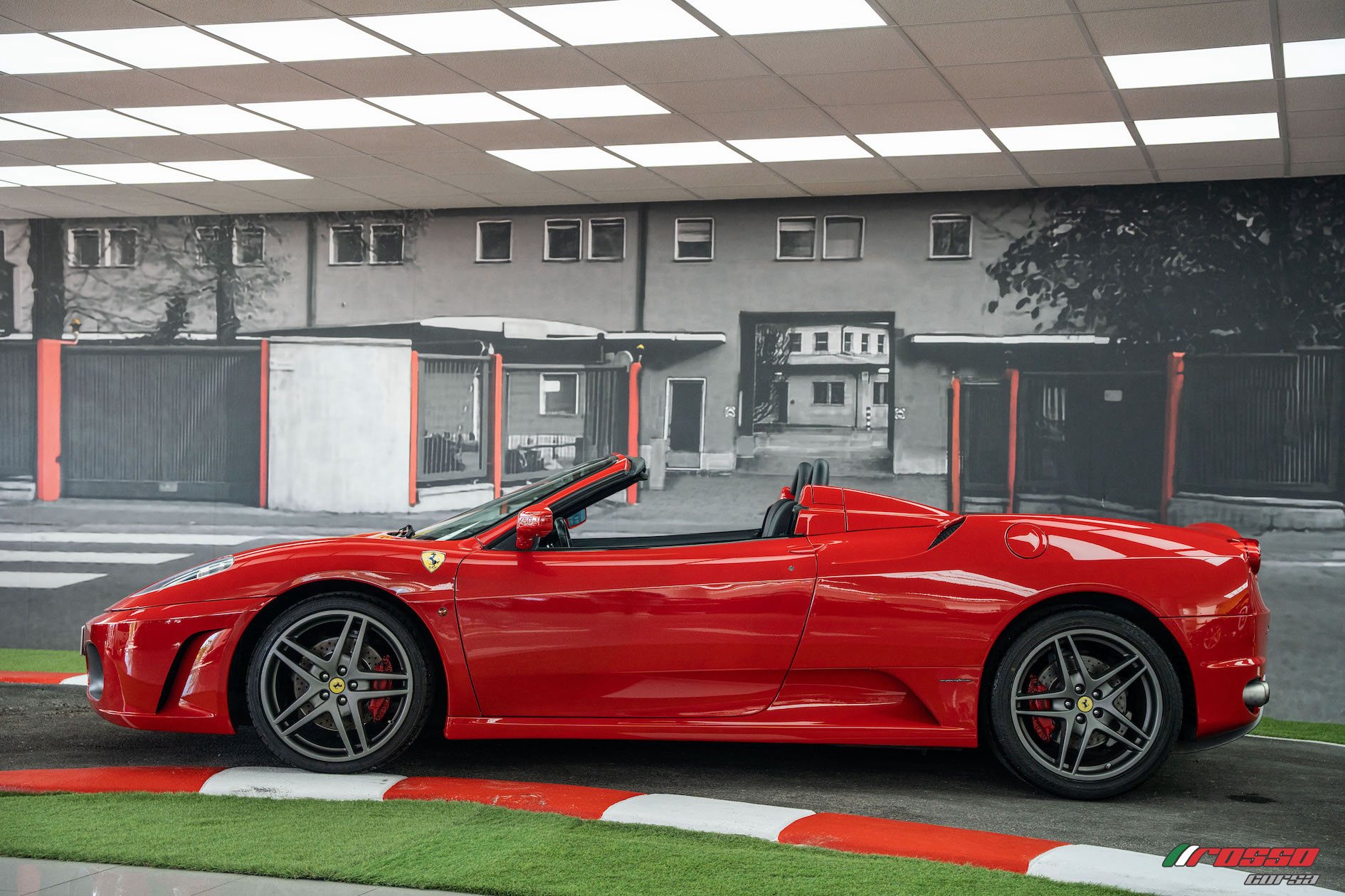 Luxury red Ferrari F430 Spider for sale